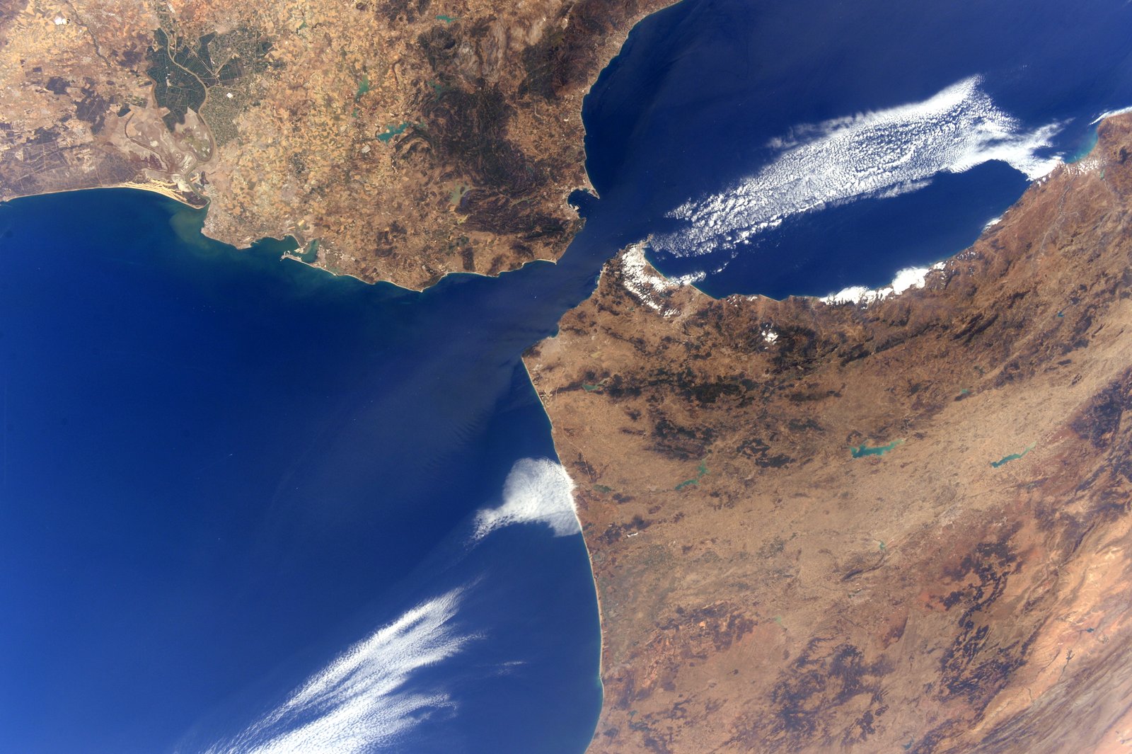 Les détroits, un enjeu géopolitique - Les Yeux du Monde